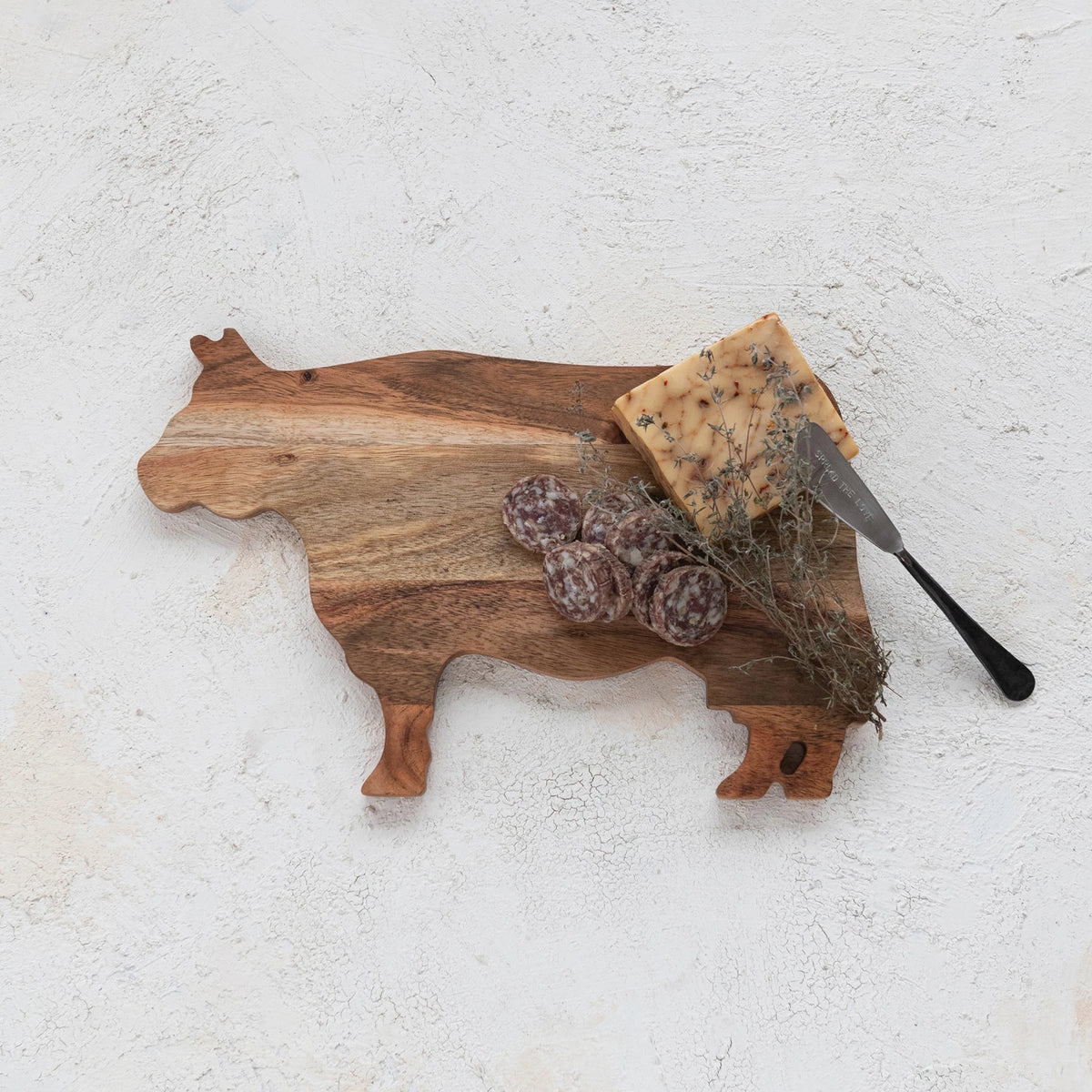 Cow Shaped Cheese Board – Rendered Unique